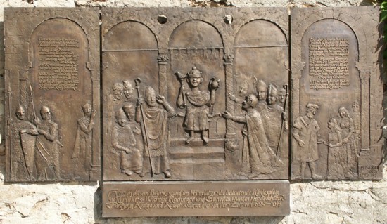 Eine unbeachtete Plakette für die Pfalz Trebur - Tribur.de